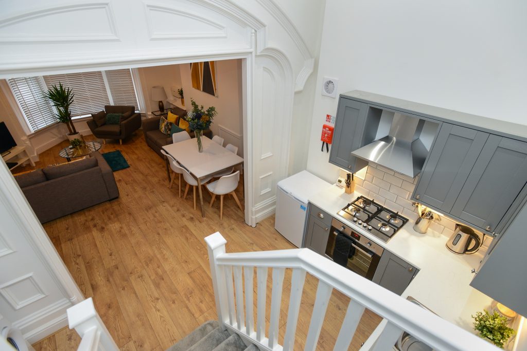 Hamilton Lodge - Elevate